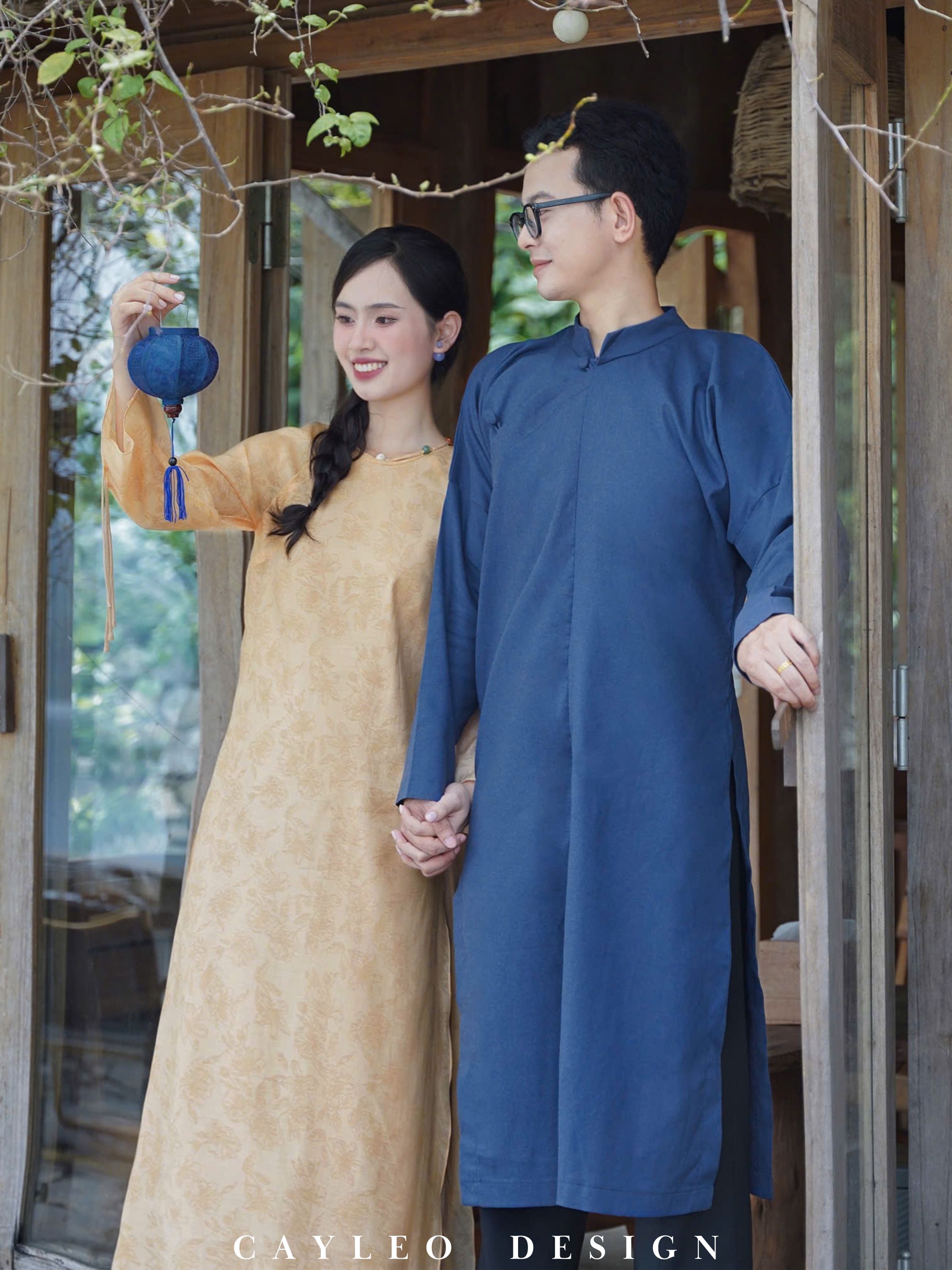 [KOL] Áo dài cách tân nữ dáng suông cổ tròn tay dài tơ crep Vỹ Bình duyên dáng CayLeo Design ...