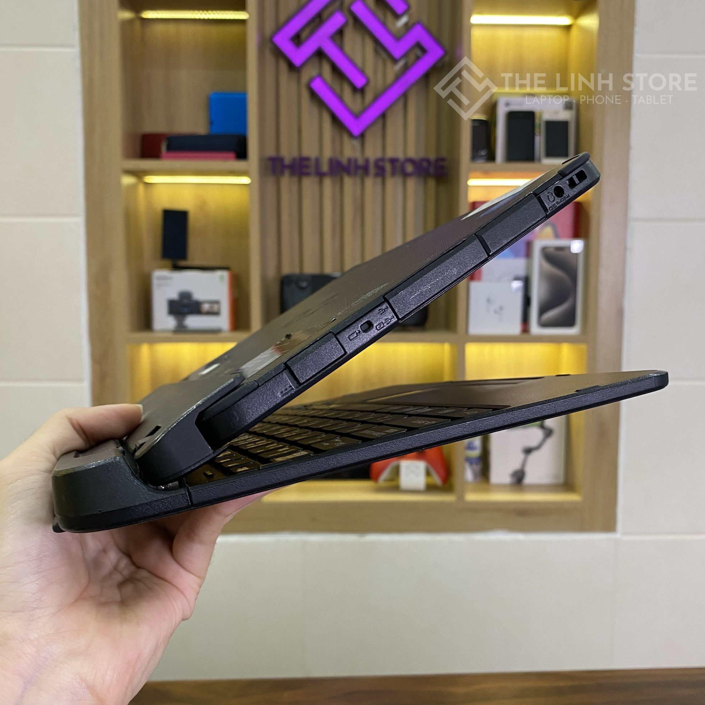 Máy tính bảng Fujitsu ARROWS Tab Q508 kèm Phím và bút - Window10 intel ...