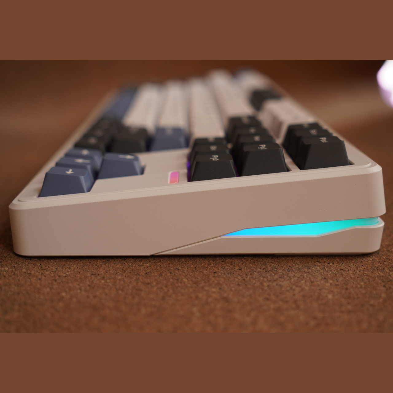 Bàn phím cơ Riccks RS8 v2 Full mods - Layout TKL hỗ trợ QMK/VIA Build đầm chắc, âm hay, 3 mode ...