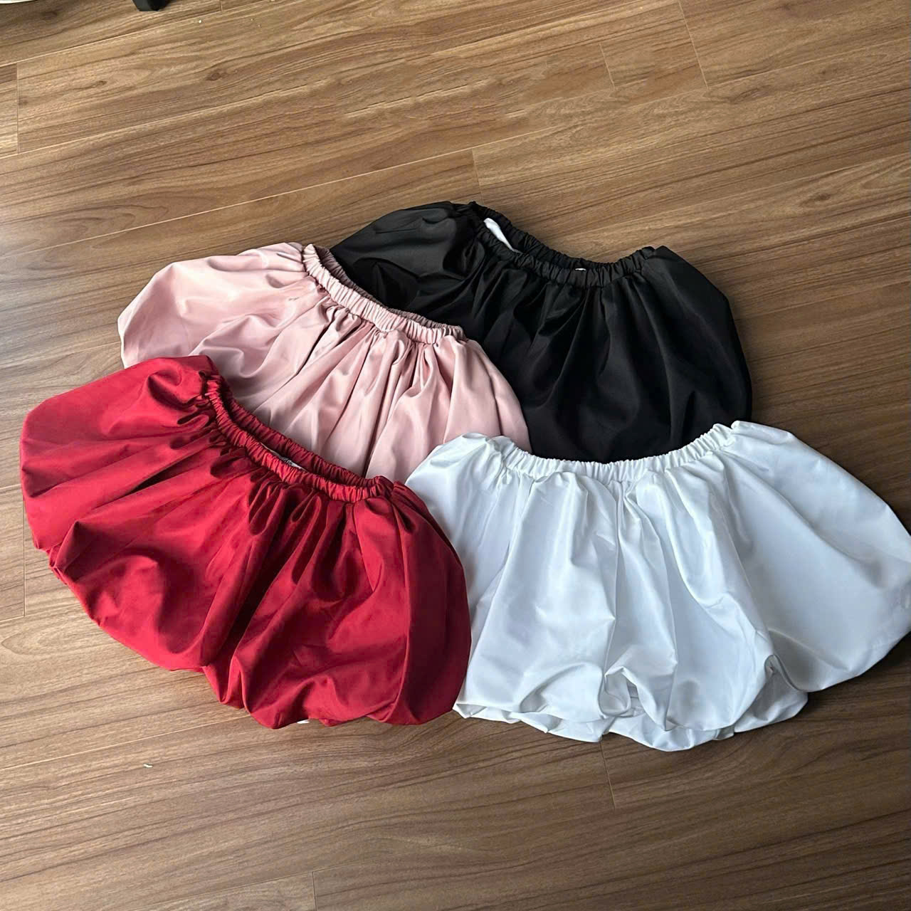 [BST 2025] AB HOUSE - Chân váy bí PUMP SKIRT thời trang nữ | Shopee ...