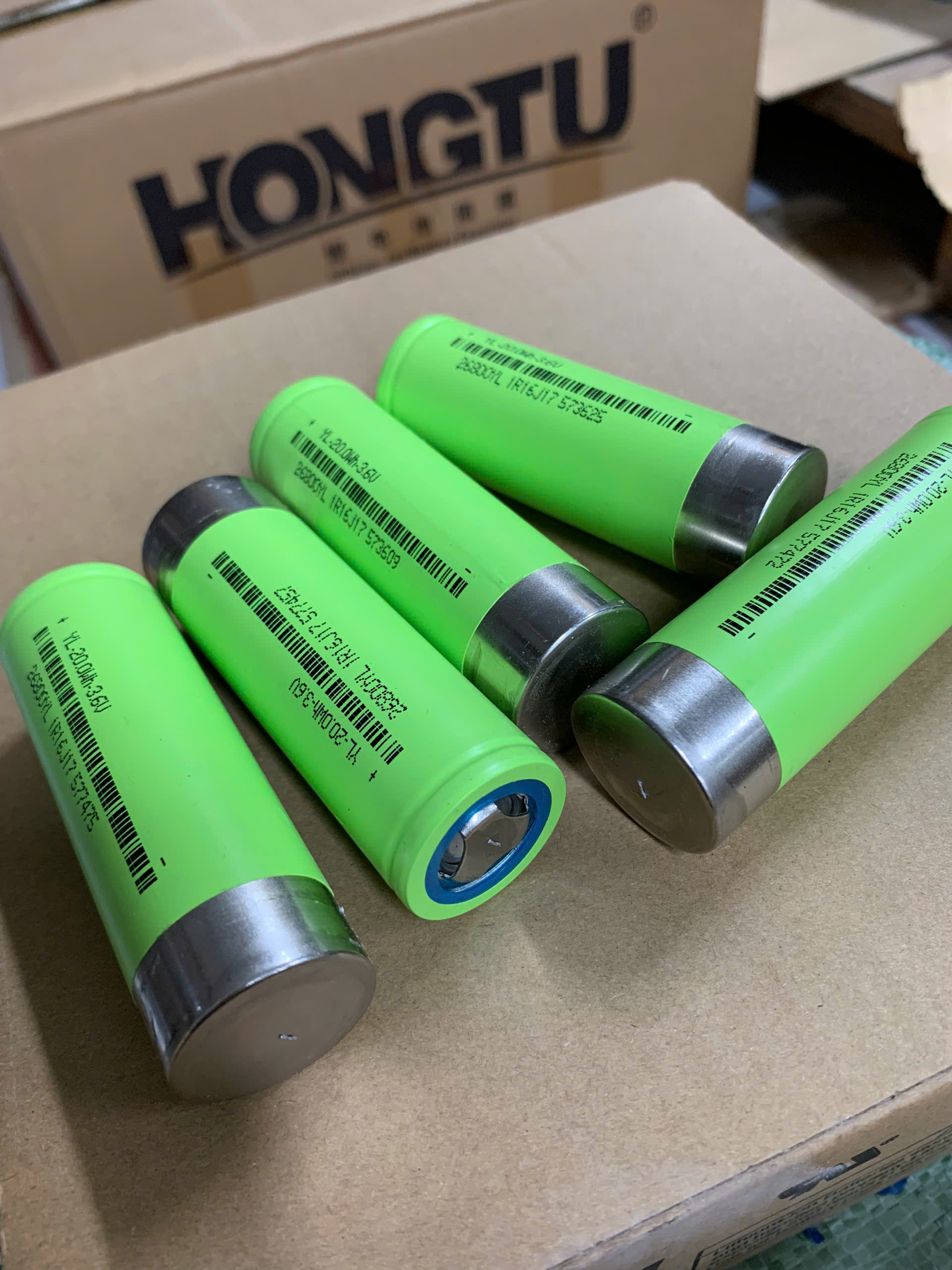 Pin 26800 3,6v dung lượng 5600mah nội trở 11~13 như mới | Shopee Việt Nam