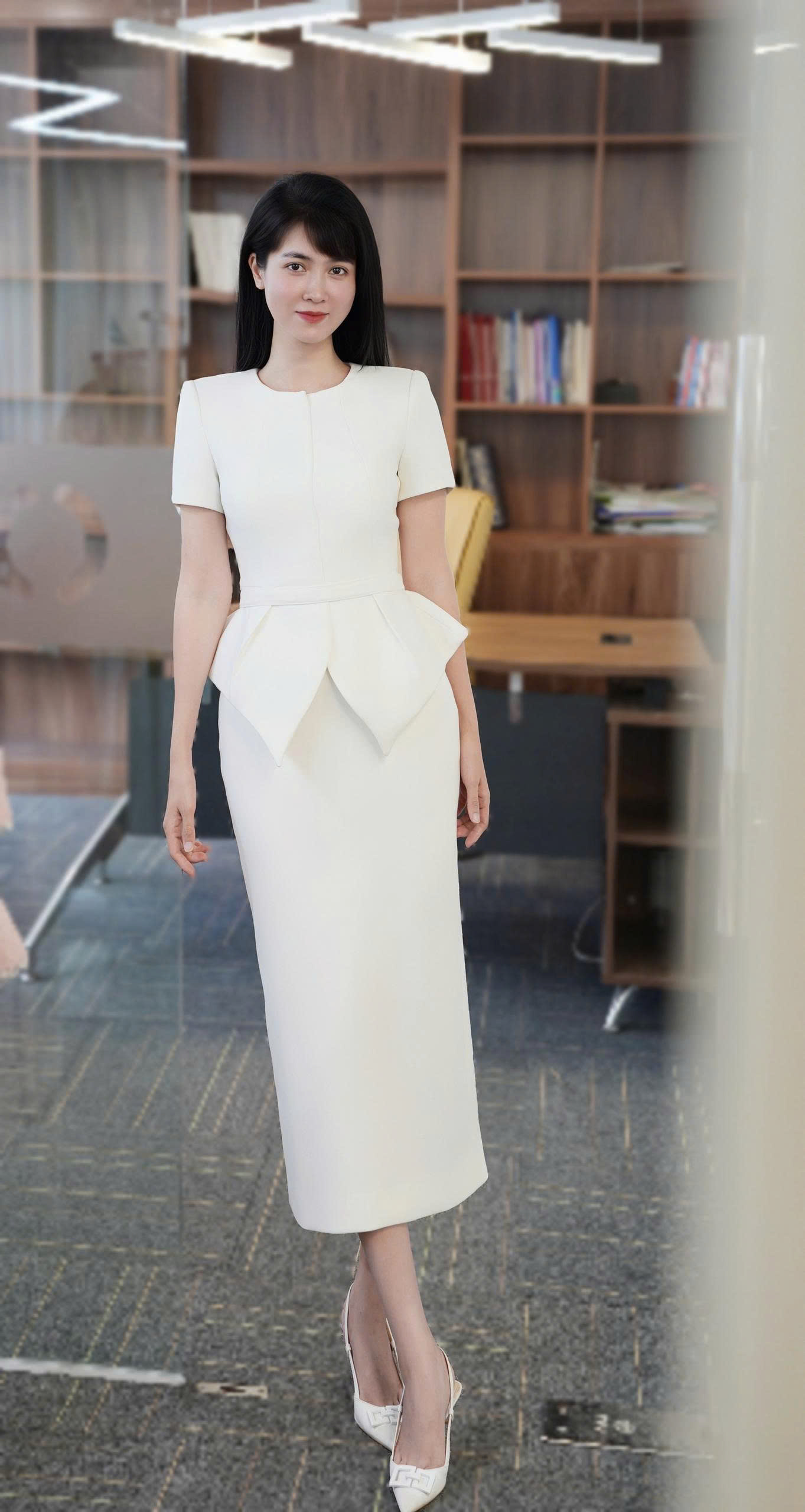 MINELEGÁNCE | SET ÁO VEST & CHÂN VÁY BÚT CHÌ THANH LỊCH, SANG TRỌNG ...