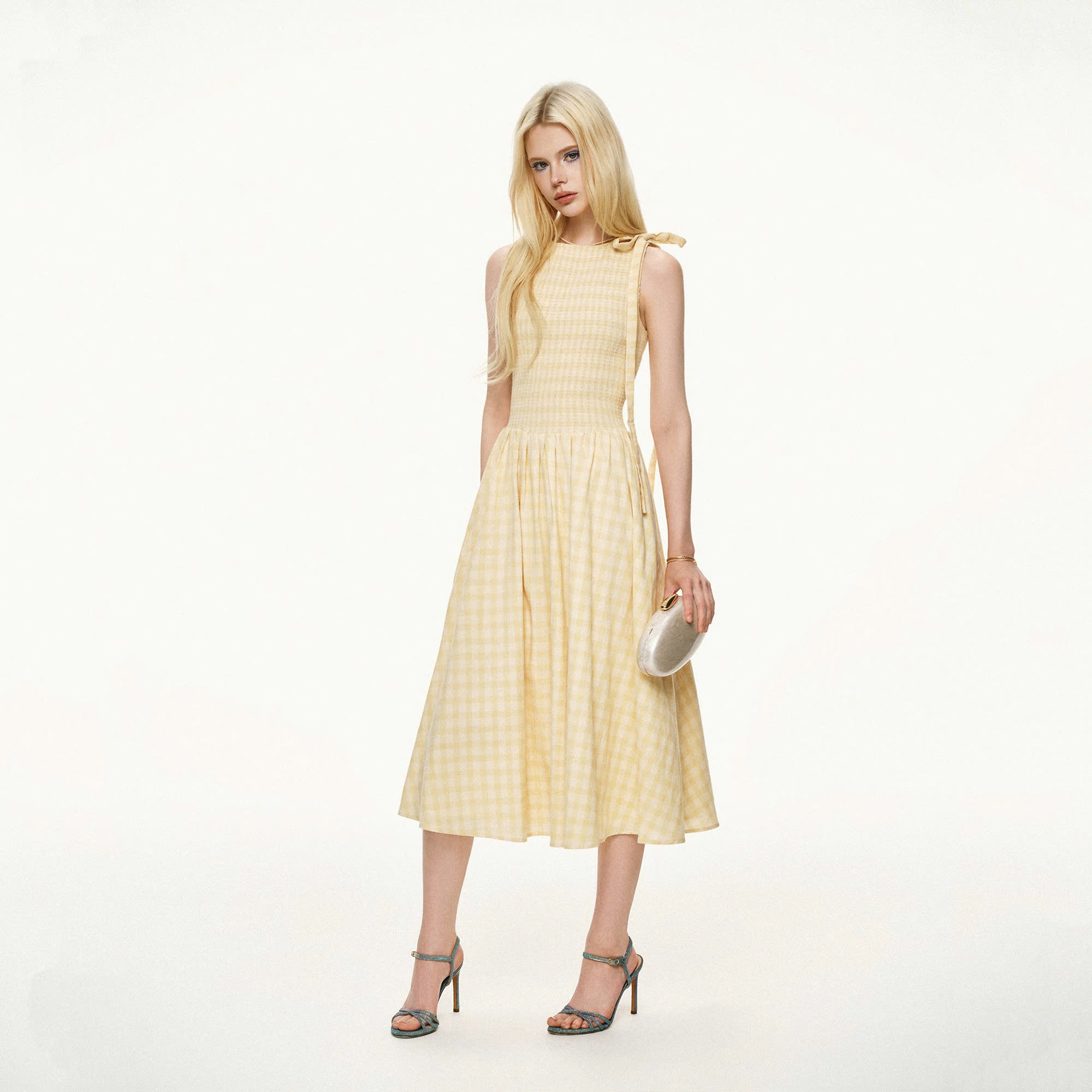 MAVEN - Đầm kẻ caro vàng smocking phối nơ Maggie Dress | Shopee Việt Nam