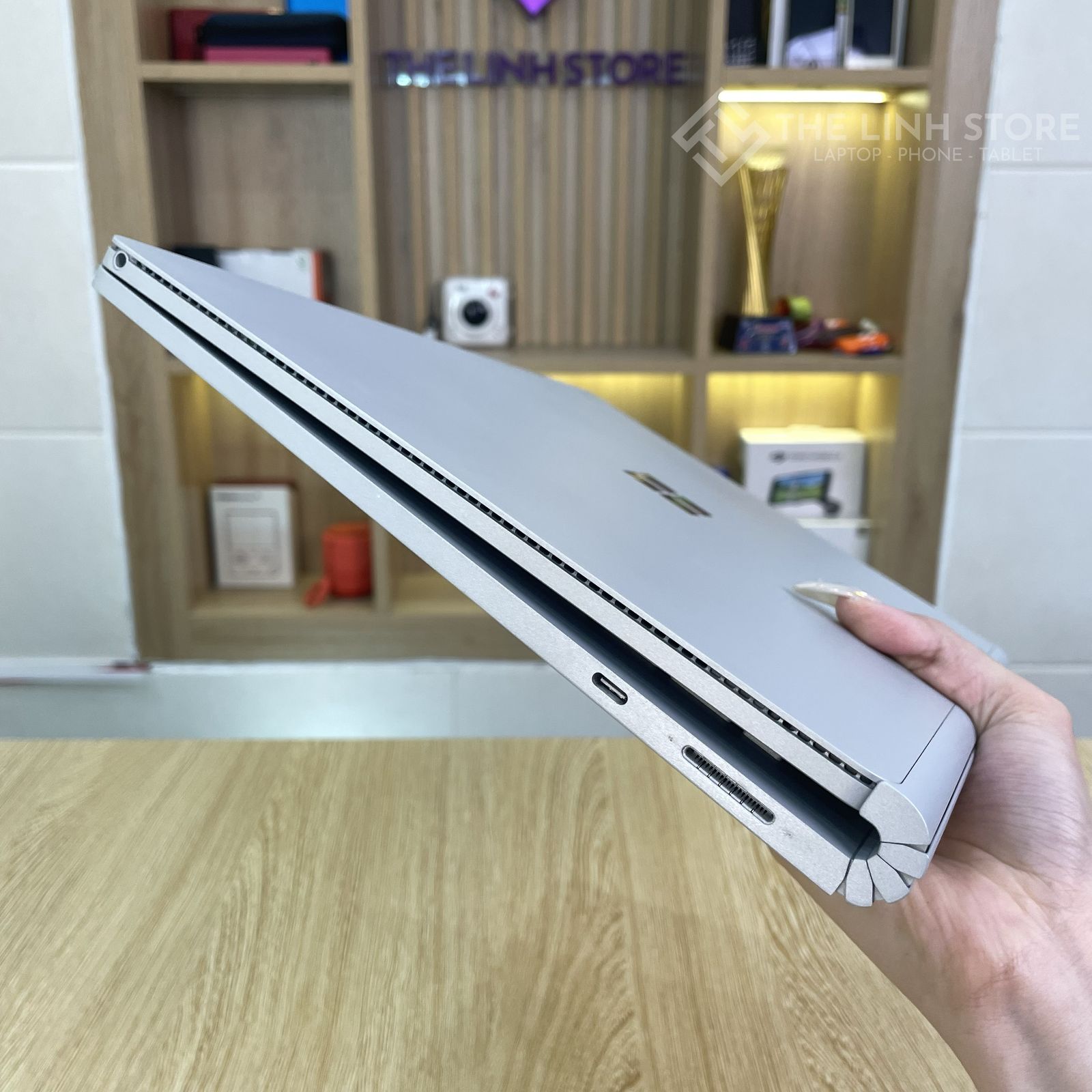 Laptop Microsoft Surface Book 2 màn 13.5 inch - Core i5 7300u 8G 256G ...