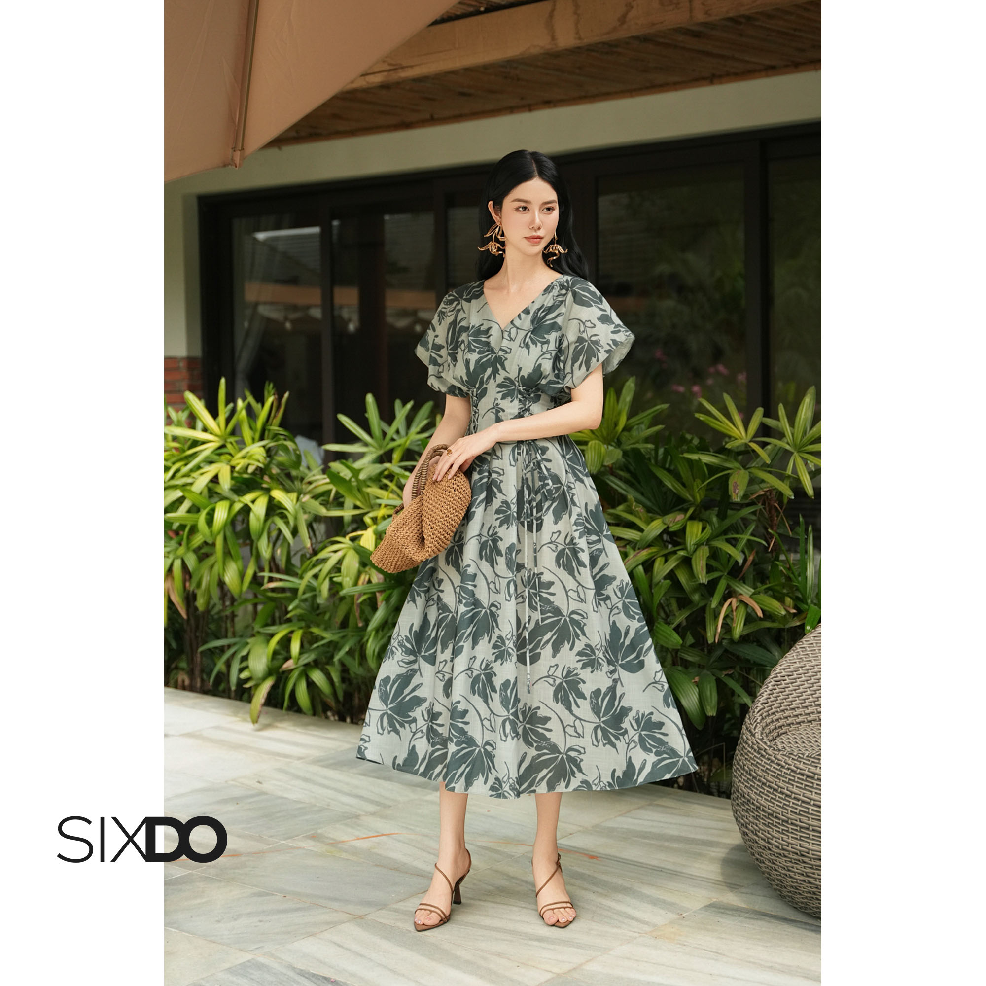 Đầm hoa xanh chiết eo SIXDO (Green Floral Linen Flared Dress) | Shopee ...