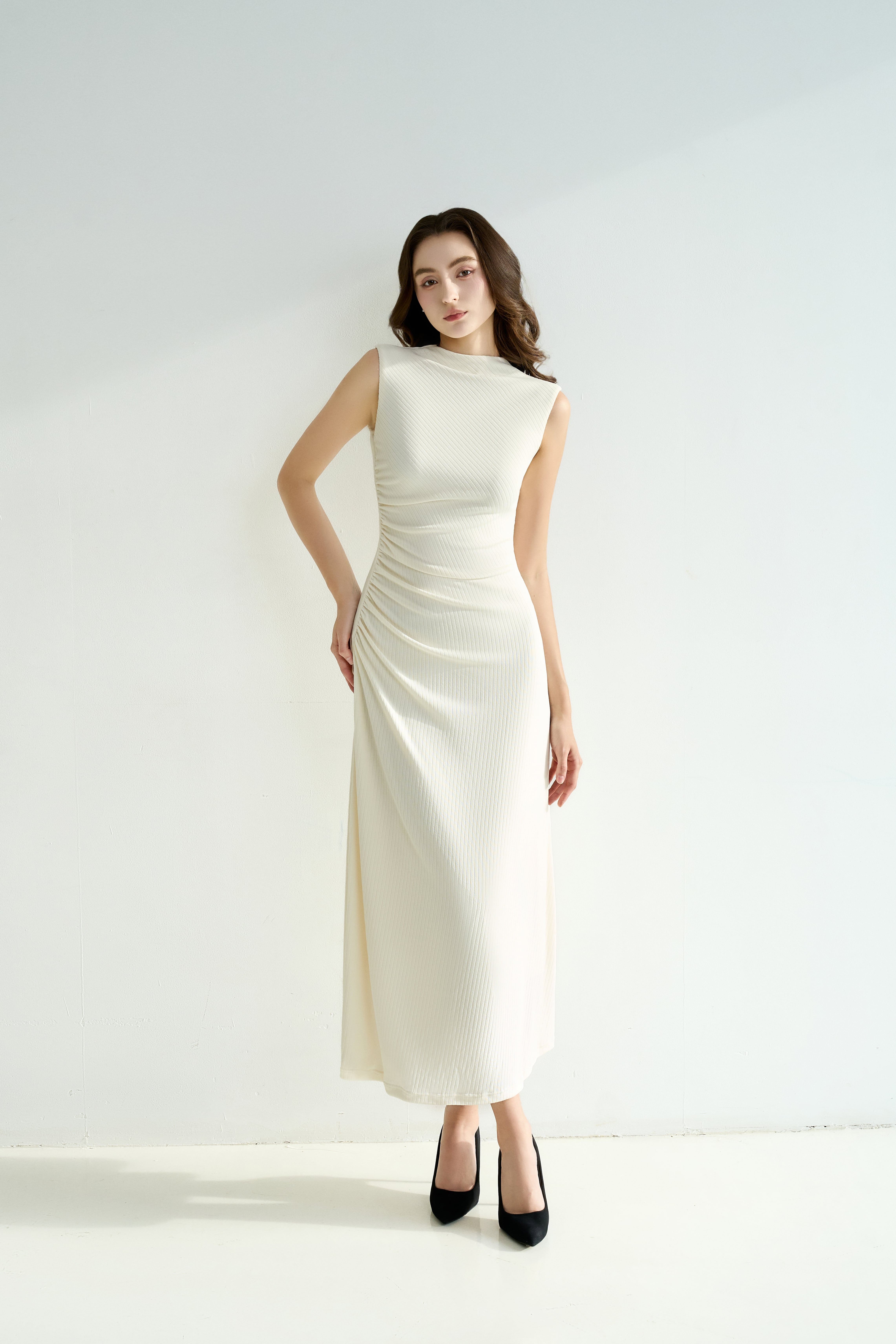 MARC FASHION Đầm Dài Sát Nách Nhún Sườn Cách Điệu - TRSH071825 | Shopee Việt Nam