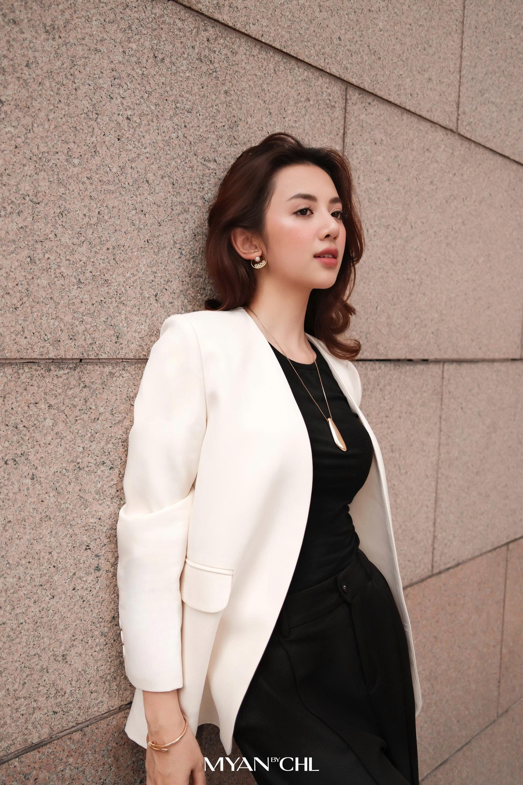 Áo Blazer Không Cổ Vạt Tròn 2 Túi MYAN DESIGN Thời Trang Thanh Lịch ...