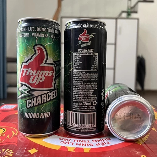 Nước Giải Khát Thums Up Charged Hương Kiwi 320ml - Nhãn Coca Cola Mới ...