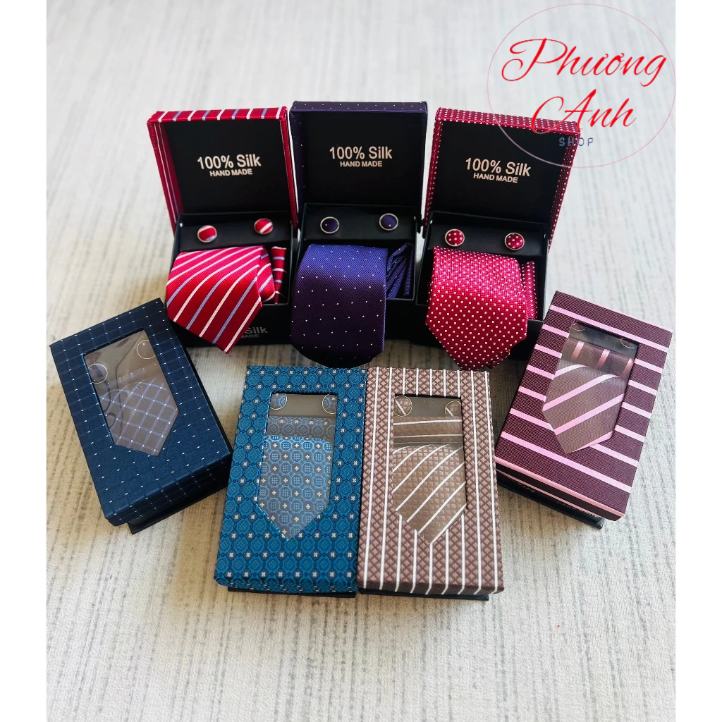 Cà vạt nam bản trung gồm Cravat 7cm CV01, khăn cài túi áo vest, khuy măng-set đóng hộp cùng tông ...