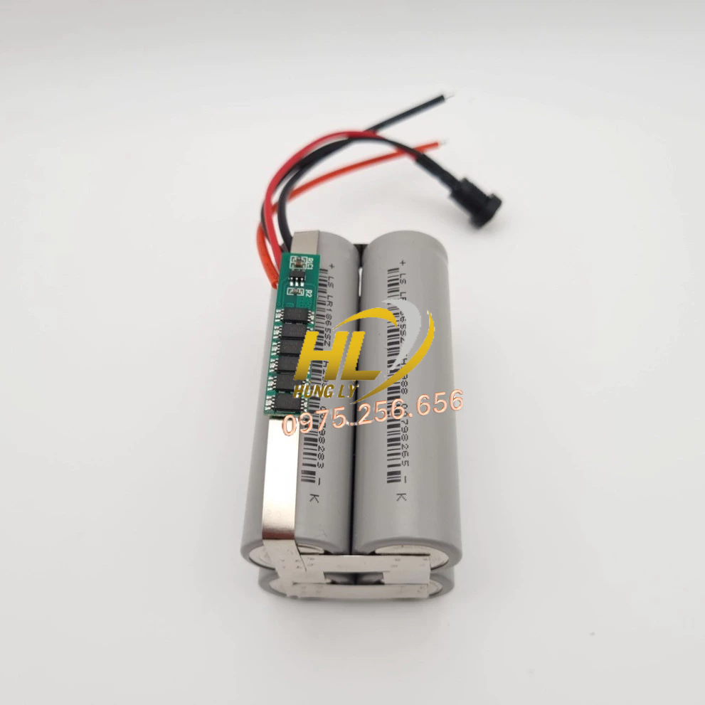 pin lithium 18650 3.7v có mạch bảo vệ. cell 18650 mới dùng cho loa ...