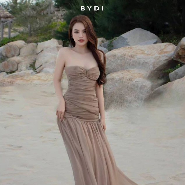 Đầm Nữ Cúp Ngực Đan Xen Cut Out Ngực Cùng Nếp Gấp Tinh Tế Phong Khoáng BYDI Design | SHIRA DRESS ...