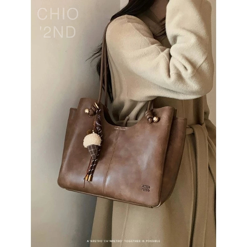 Túi CHIO2ND Chính hãng - CO81201 | Shopee Việt Nam