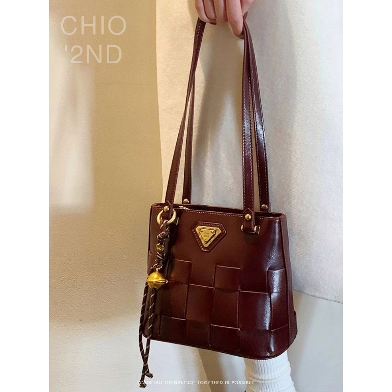 Túi CHIO2ND Chính hãng - CO101201 | Shopee Việt Nam