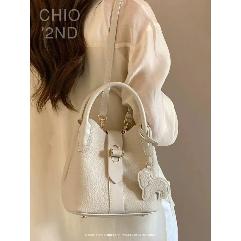 Túi CHIO2ND Chính hãng - CO259201 | Shopee Việt Nam