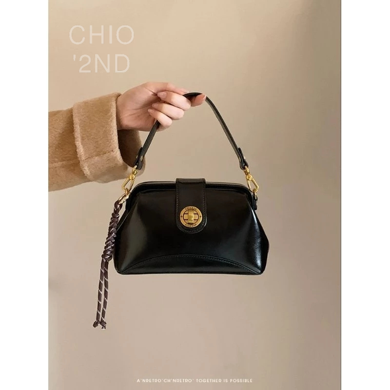Túi CHIO2ND Chính hãng - CO21201 | Shopee Việt Nam
