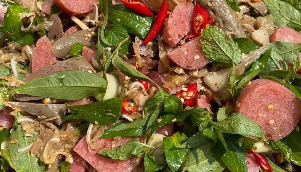 Ý Nhân - Tré Trộn & Nem Chả Tré - Phó Đức Chính ở Thị Xã Thuận An, Bình ...
