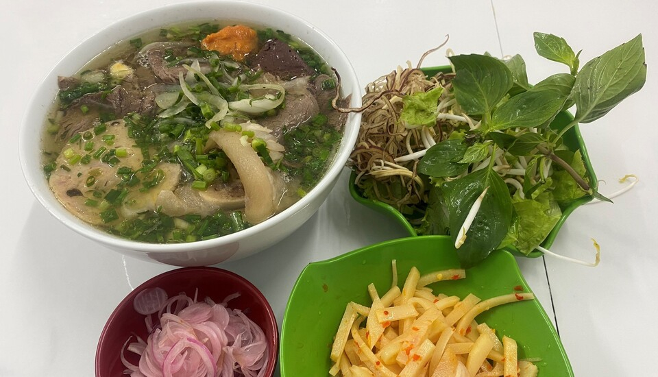 BÀ CHÌA - Bún Bò Huế, Cơm Tấm & Cơm Niêu - Vinhomes OceanPark ở Huyện ...
