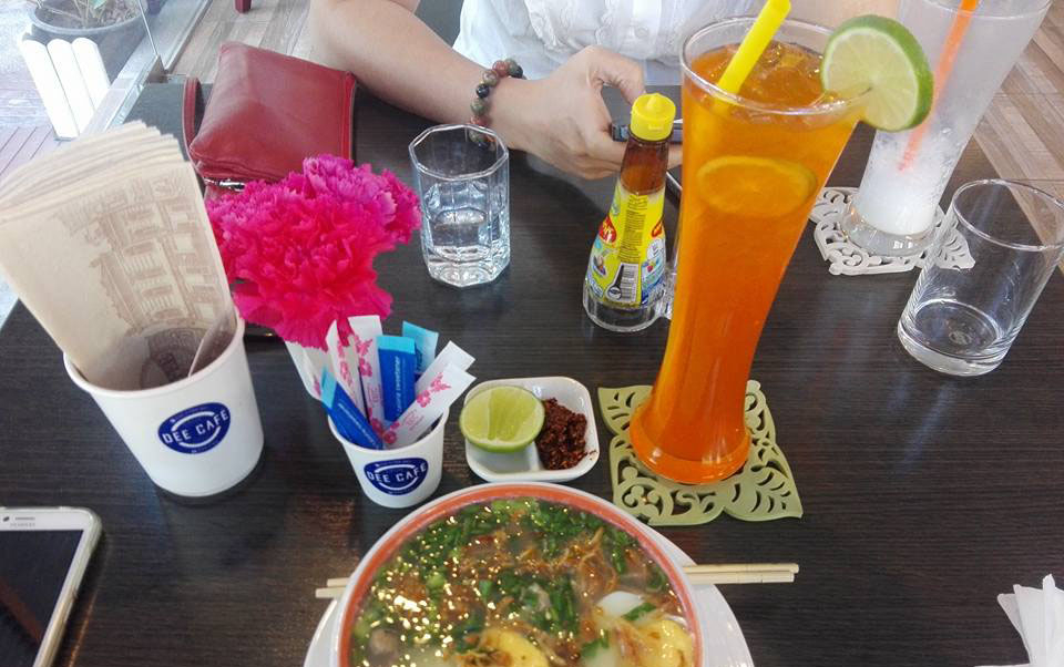 Dee Cafe ở Quận Hoàn Kiếm, Hà Nội | Menu Thực đơn & Giá cả | Dee Cafe ...