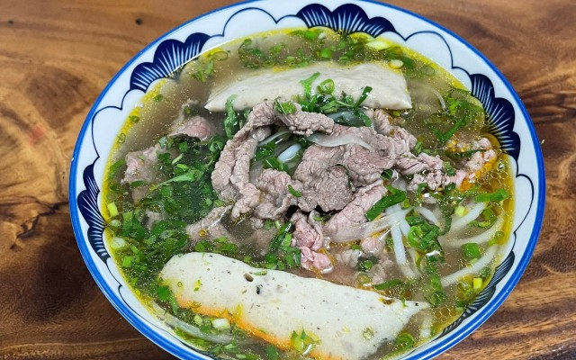 Bún Bò Huế Chị Tôi - Nguyễn Thượng Hiền ở Quận 3, TP. HCM | Bình Luận ...