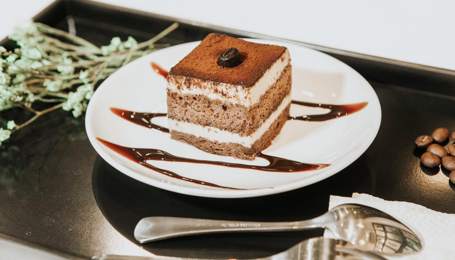Cafe De Septembre ở Quận Tân Bình, TP. HCM | Menu Thực đơn & Giá cả ...