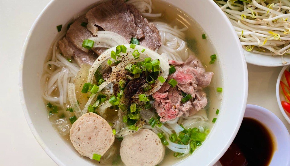 Ăn Vặt Bme Food - Bến Vân Đồn ở Quận 4, TP. HCM | Foody.vn