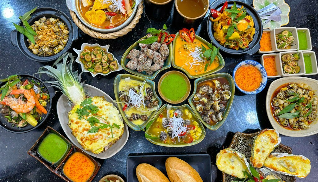 Quán Ốc Mlem - Ốc Hương Trứng Muối ở Quận 10, TP. HCM | Album thực đơn ...