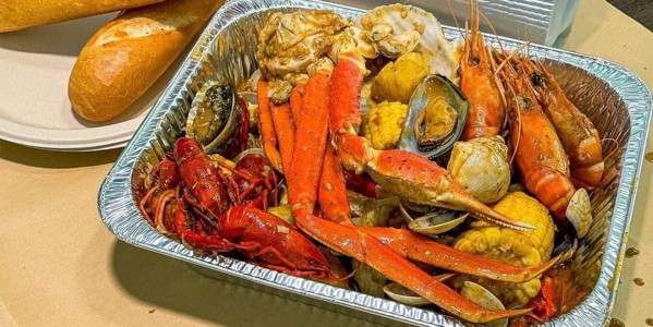 KAJUN BOX - Hải Sản Xốt Cajun - Sài Gòn ở Quận Tân Bình, TP. HCM ...