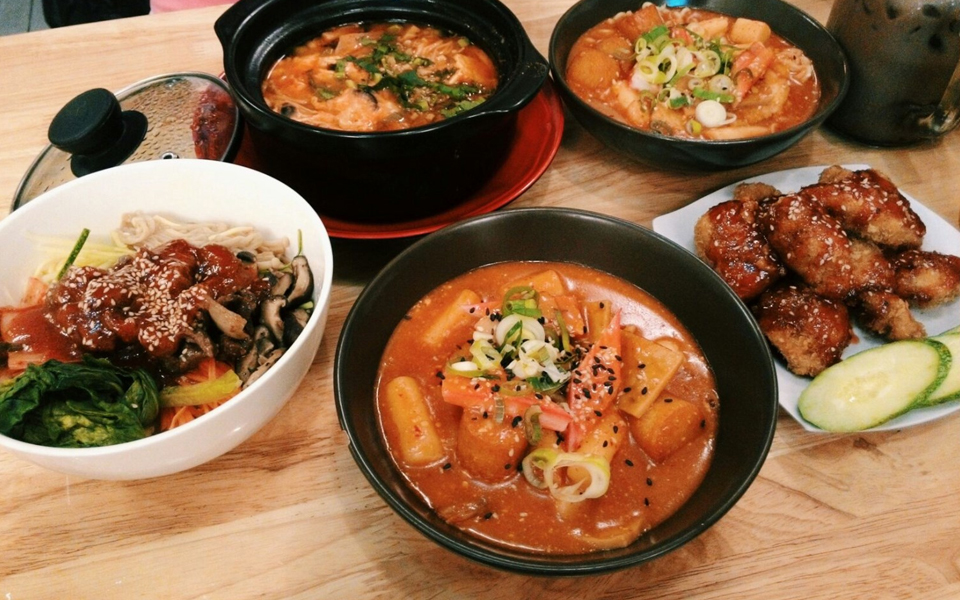 Moon Fast Food - Món Hàn - Trường Chinh ở Quận Tân Bình, TP. HCM | Foody.vn