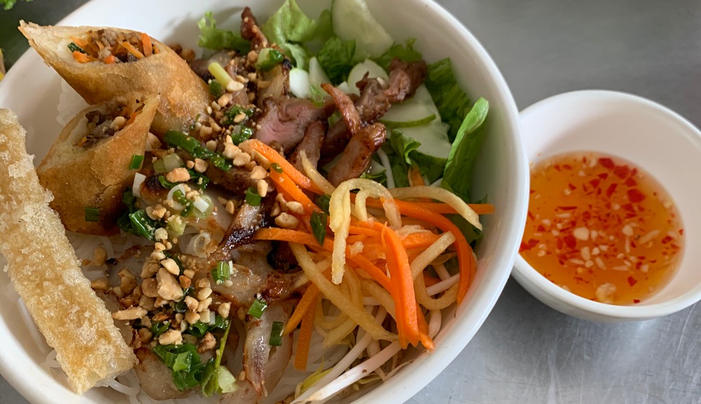 Mr. Nem - Nem Nướng Nha Trang & Bún Thịt Nướng - Hồ Đắc Di ở Quận Tân ...
