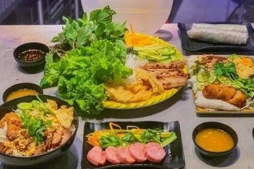 Mr. Nem - Nem Nướng Nha Trang & Bún Thịt Nướng - Nơ Trang Long ở Quận ...