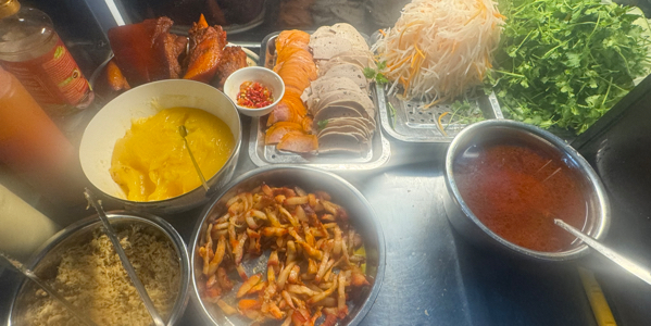 Bánh Mì Đêm Chow Chow ở Thành Phố Đà Lạt, Lâm Đồng | Foody.vn